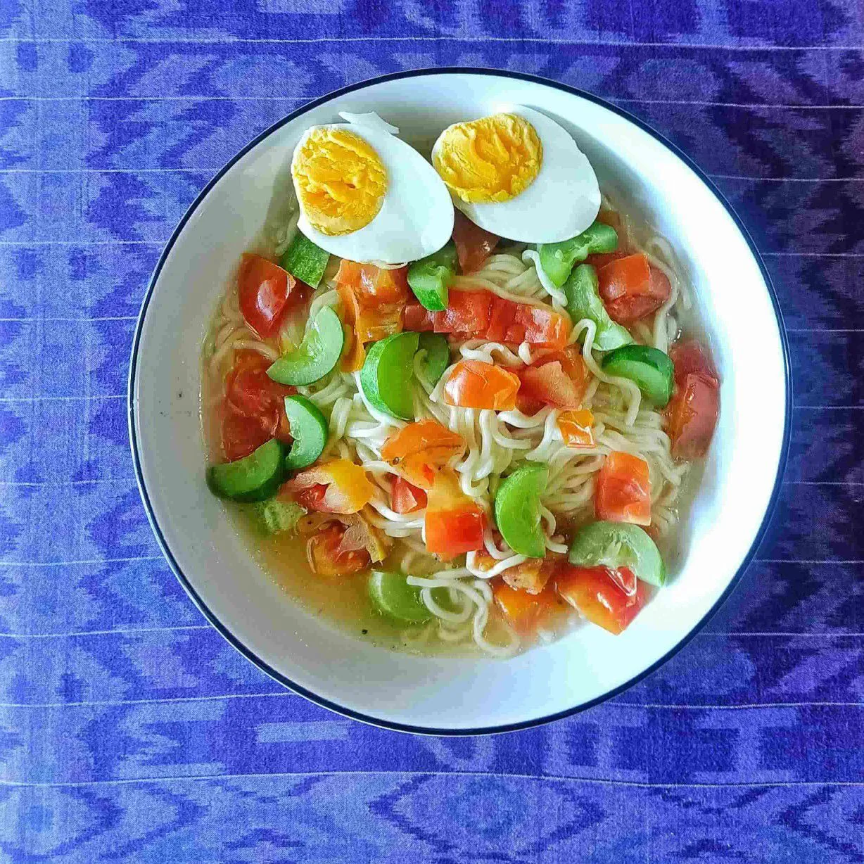 Resep Mie rebus kuah tomat ricecooker Sederhana Rumahan di Yummy App