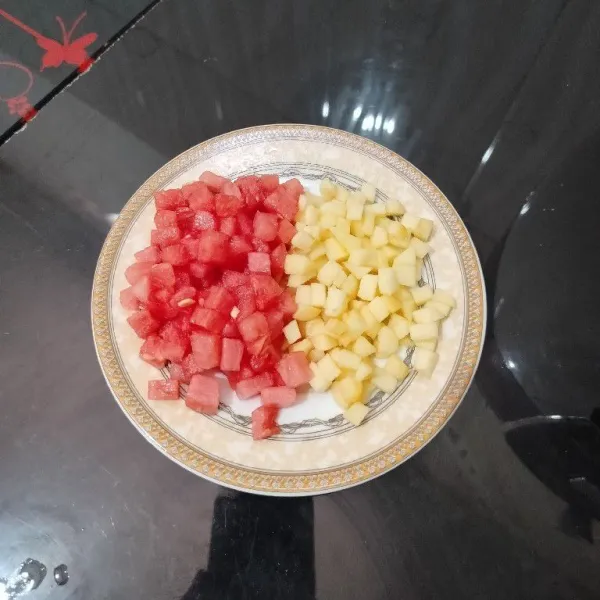 Resep Es Semangka Apel Sederhana Rumahan di Yummy App