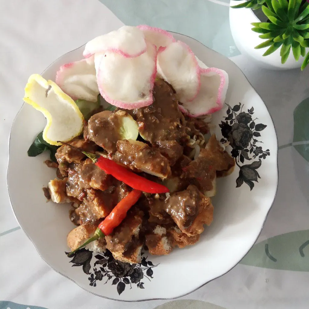 Resep Rujak Petis Khas Malang Sederhana Rumahan di Yummy App Resep Rujak Petis Khas Malang Sederhana Rumahan di Yummy App