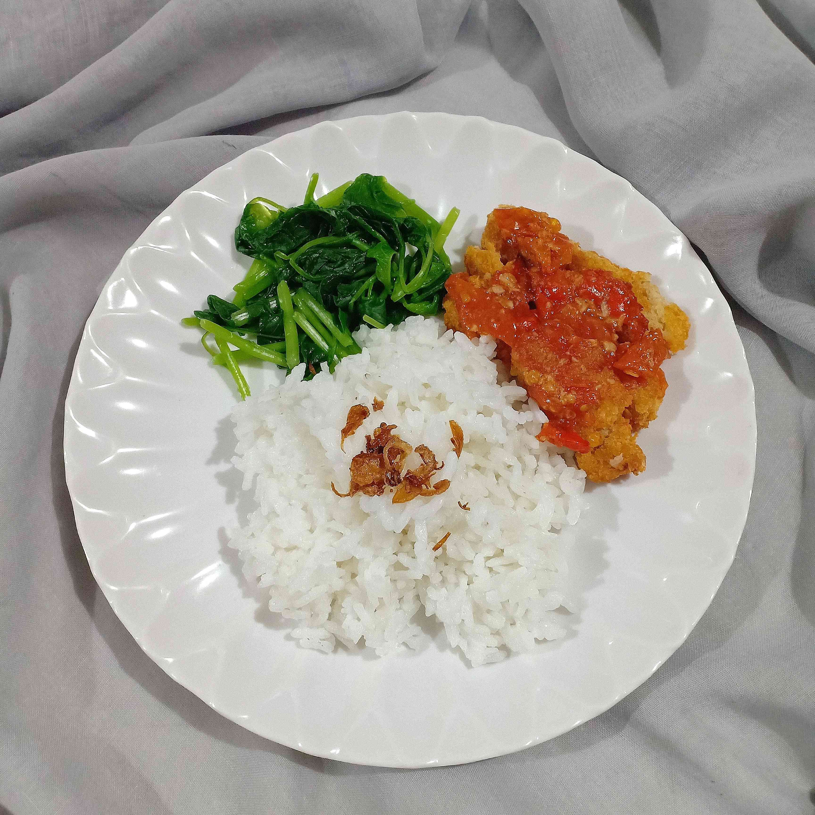 Resep Nugget Geprek Bayam Rebus Sederhana Rumahan dari Yuri Ai