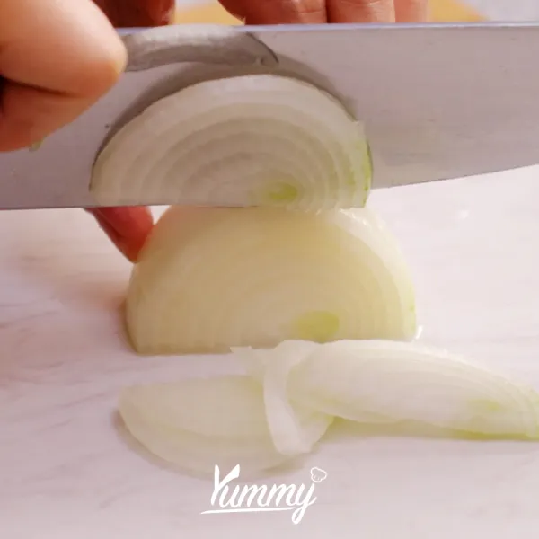 Resep Tips Memotong Bombay Mudah dan Cepat