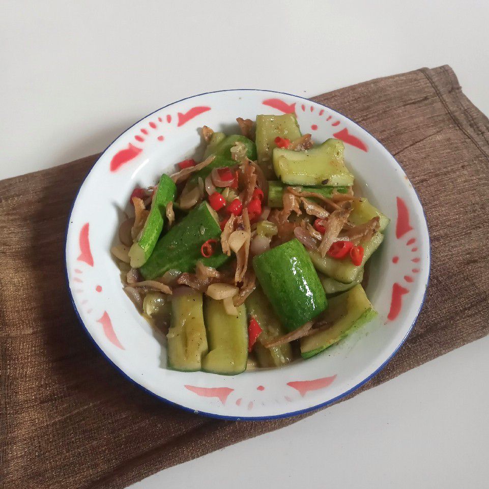 Resep Tumis Timun Teri Sederhana Rumahan di Yummy App