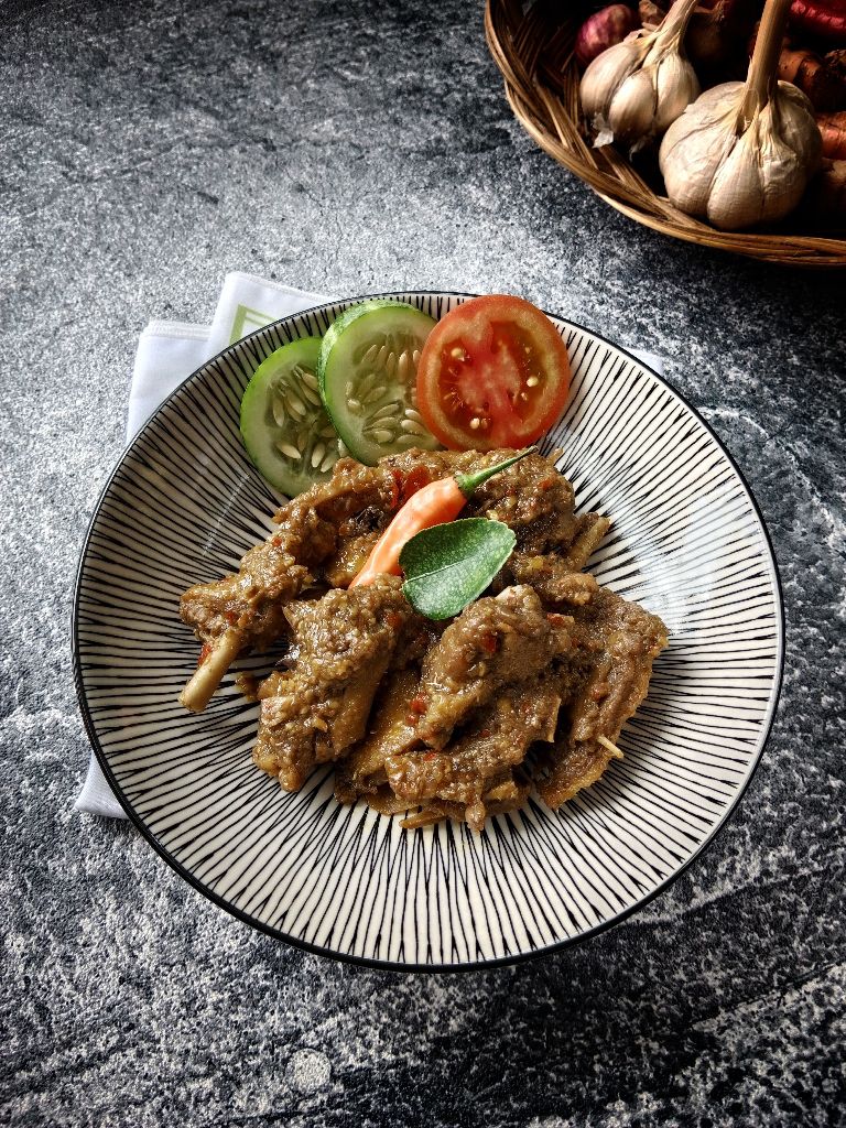 Resep Pedesan Menthog (Itik) Sederhana Rumahan di Yummy App