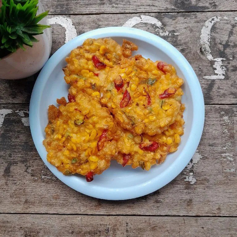 Resep Bakwan Jagung Pedas Sederhana Rumahan di Yummy App