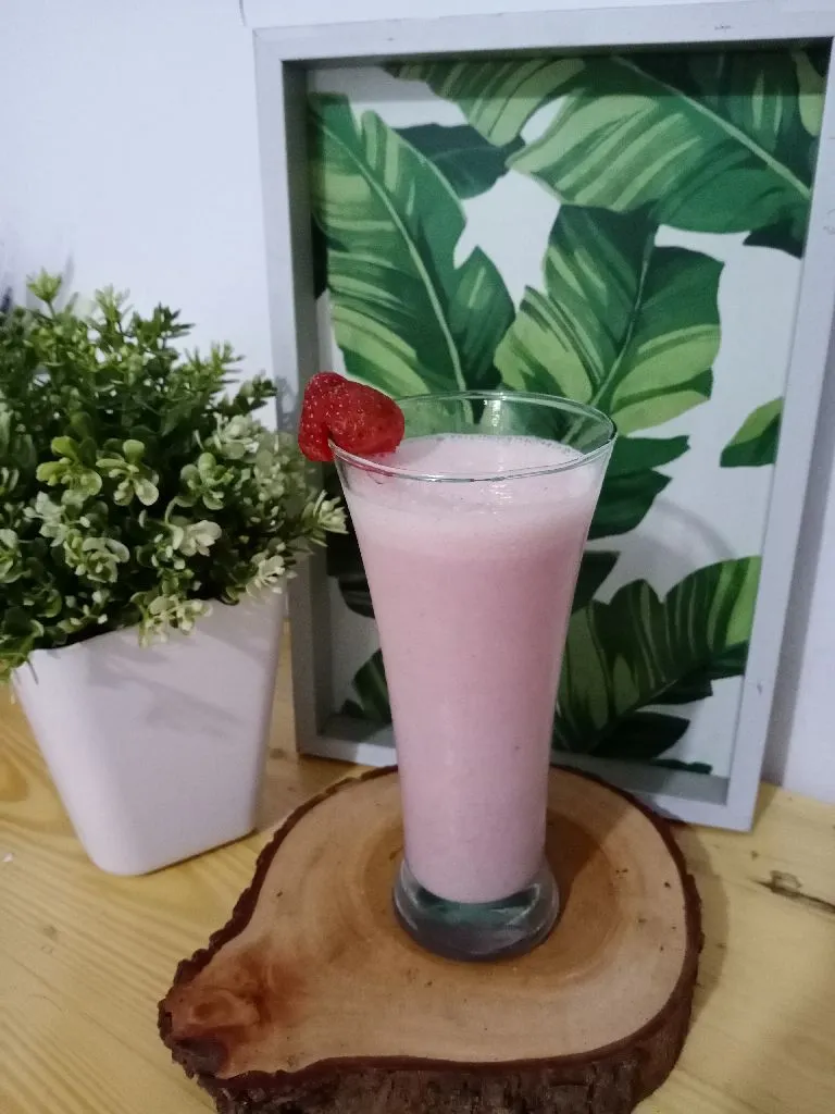 Resep Strawberry Smoothies Sederhana Rumahan Dari Rial Muharni