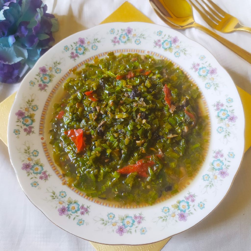 Resep Genjer Tempe Ireng Sederhana Rumahan di Yummy App