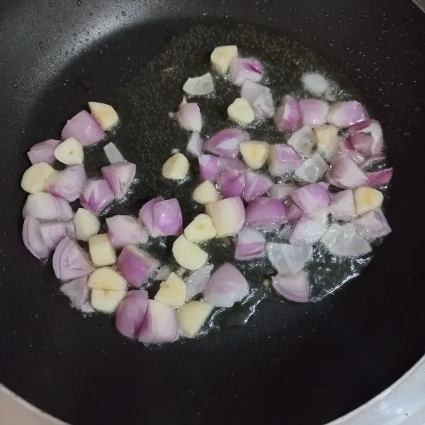 Resep Telur Dadar Tumis Bawang Sederhana Rumahan Di Yummy App