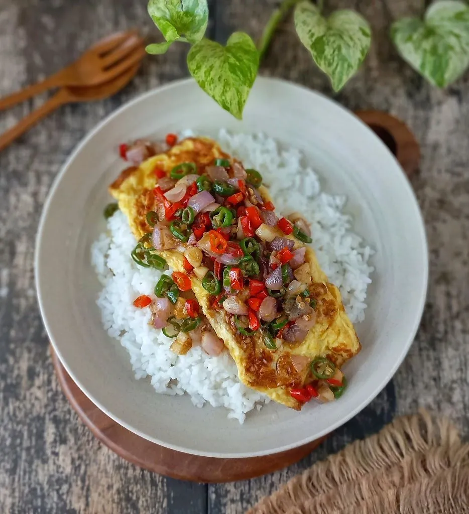 Resep Telur Dadar Tumis Bawang Sederhana Rumahan Di Yummy App