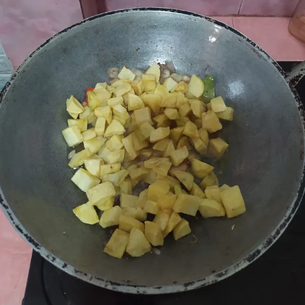 Resep Oseng Kentang Sederhana Rumahan di Yummy App