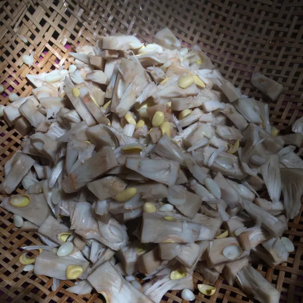 Resep Sayur Nangka Muda Bumbu Kuning Sederhana Rumahan Di Yummy App
