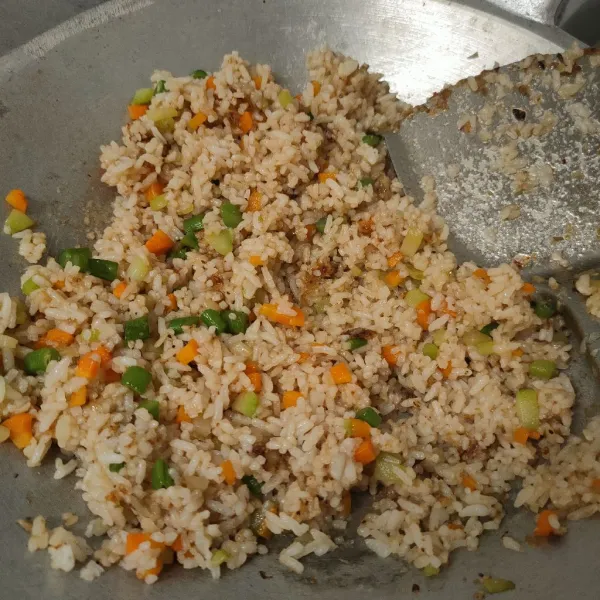 Resep Nasi Goreng Singapore Leftover Sederhana Rumahan di Yummy App Resep Nasi Goreng Singapore Leftover Sederhana Rumahan di Yummy App