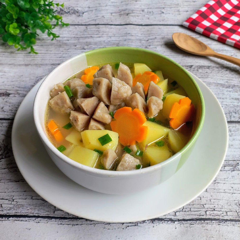 Resep Sop Kentang Bakso Sederhana Rumahan di Yummy App