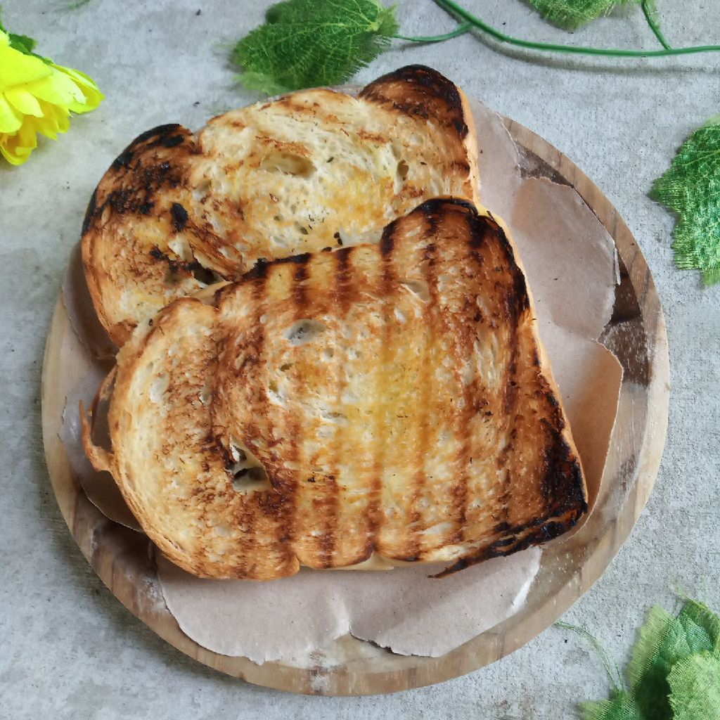 Resep Roti Bakar Choco Chips Manis Sederhana Rumahan di Yummy App