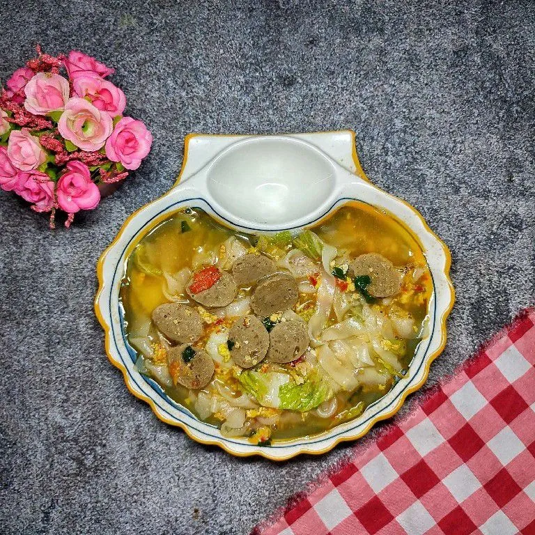 Resep Kwetiau Sawi Kuah Kencur Sederhana Rumahan Di Yummy App