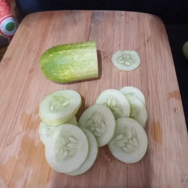 Resep Infused Water Timun Sederhana Rumahan di Yummy App