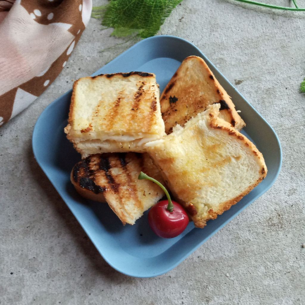 Resep Roti Bakar Triple Keju Sederhana Rumahan di Yummy App