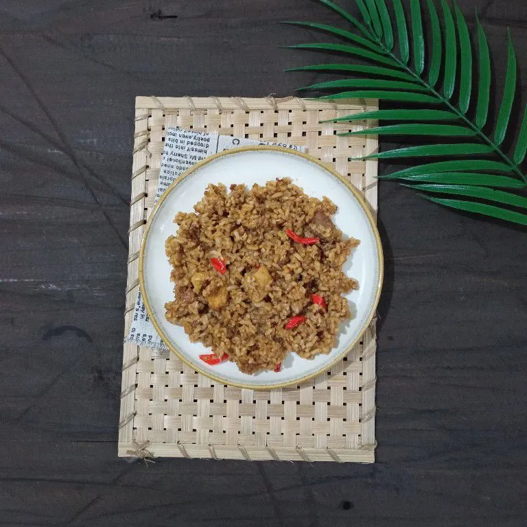 Resep Nasi Goreng Smooked Beef Fish Roll Sederhana Rumahan di Yummy App