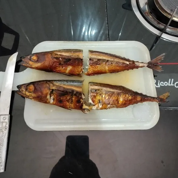 Resep Penyetan Ikan Salem Asap Sederhana Rumahan Di Yummy App