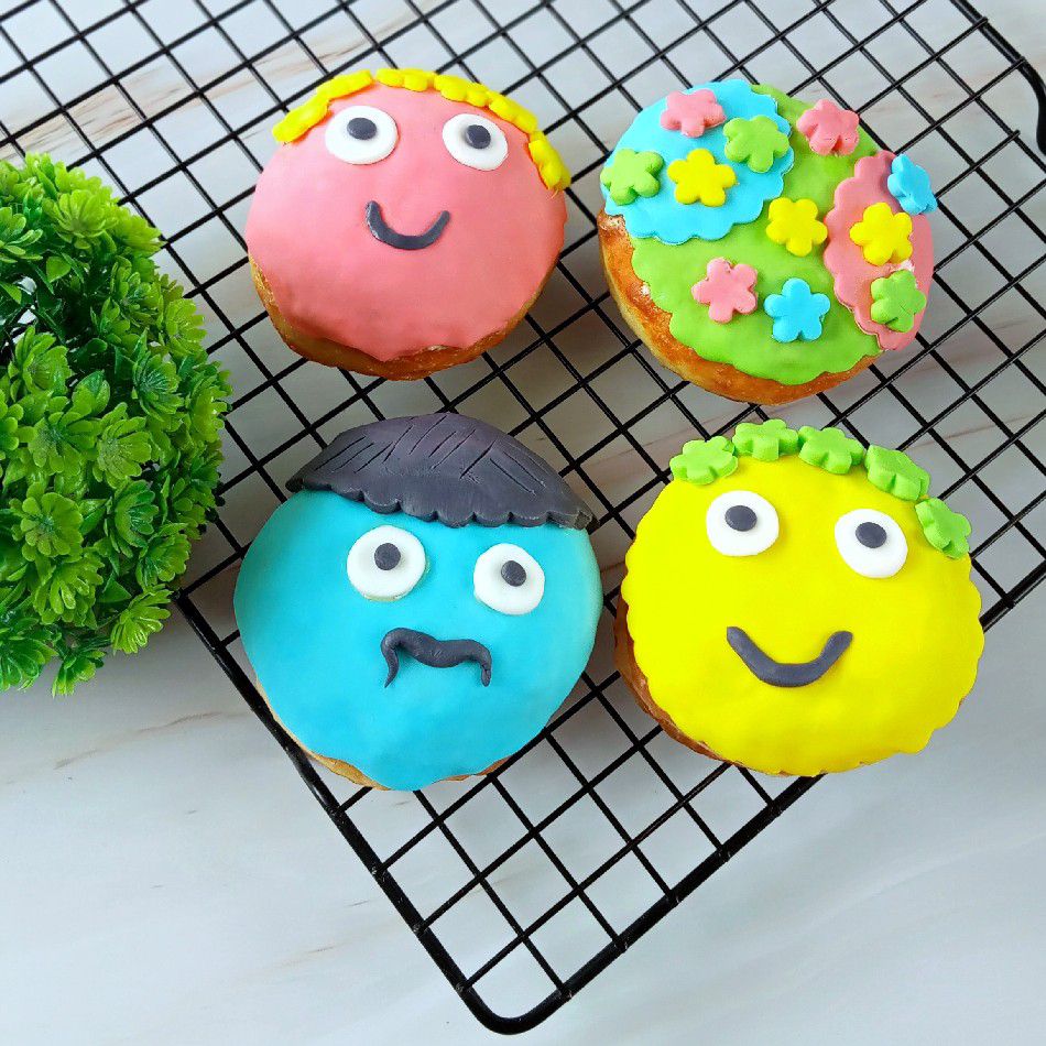 Resep Donat Fondant Karakter Sederhana Rumahan di Yummy App