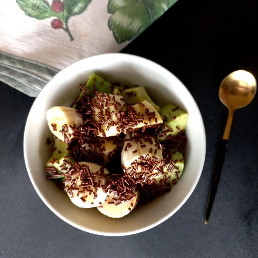 Resep Alpukat Pisang Susu dan Cokelat Sederhana Rumahan di Yummy App