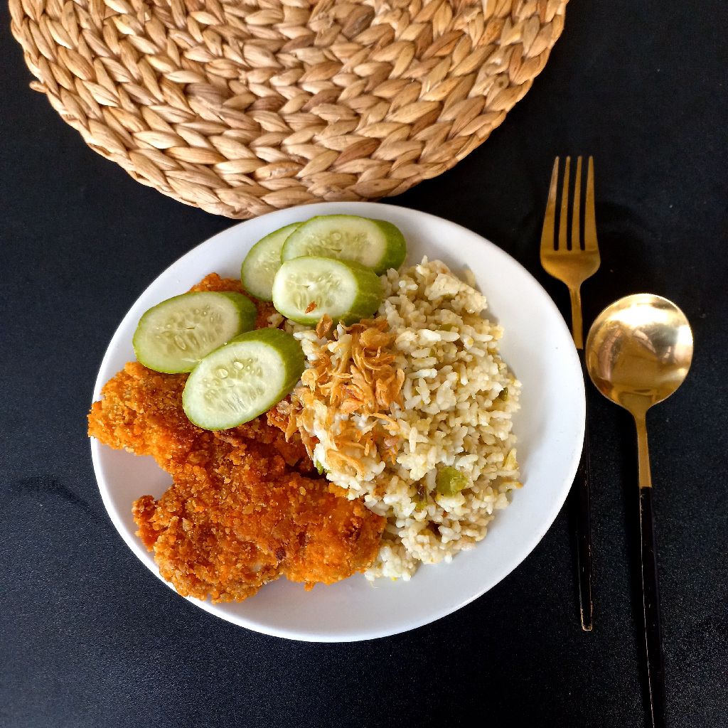 Resep Nasi Goreng Rawit Chicken Katsu Sederhana Rumahan di Yummy App