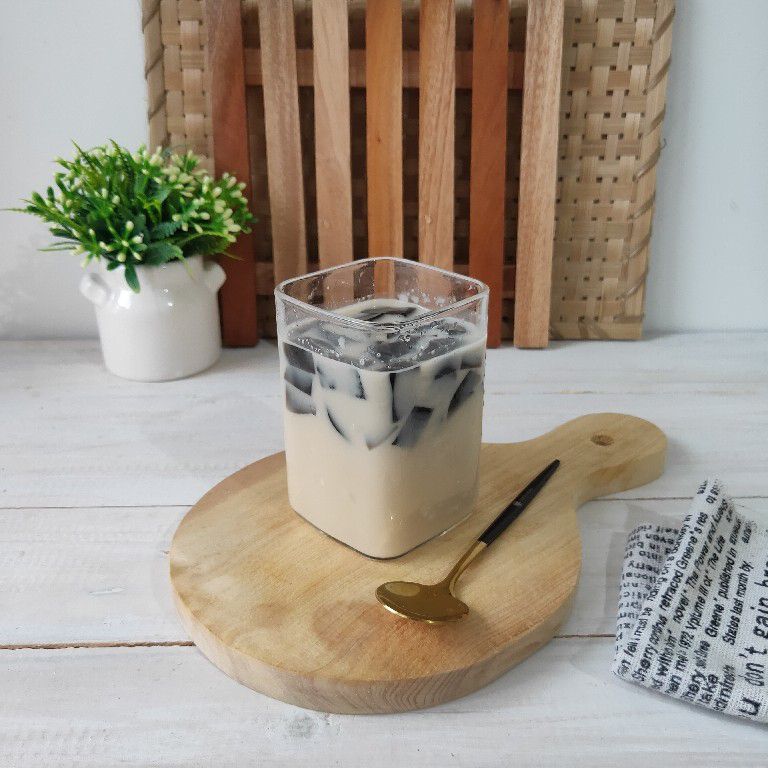 Resep Es Teh Jelly Susu Simpel Sederhana Rumahan di Yummy App