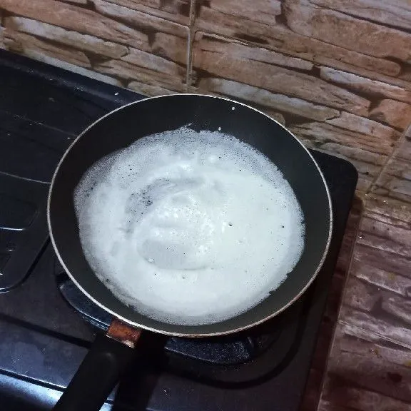 Resep Crepes Aka Lekker Teflon Sederhana Rumahan Di Yummy App