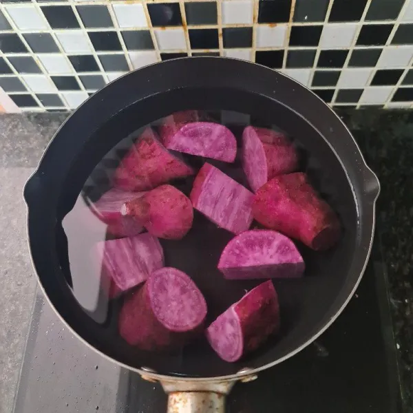 Resep Ubi Ungu Rebus Sederhana Rumahan di Yummy App