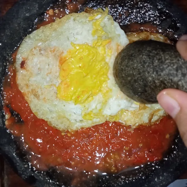 Resep Penyetan Telur Sederhana Rumahan di Yummy App