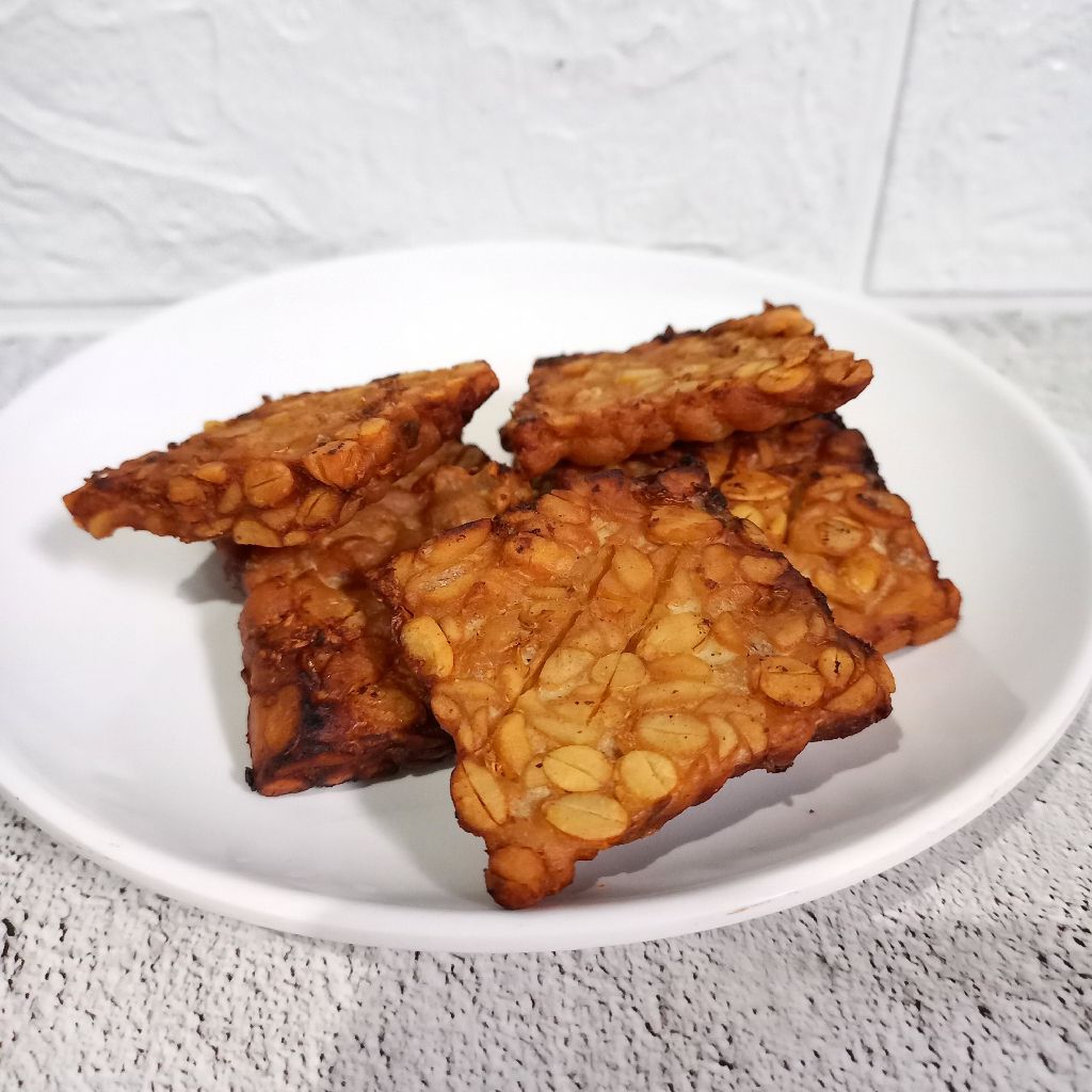 Resep Tempe Garit Ungkep Bawang Putih Sederhana Rumahan di Yummy App