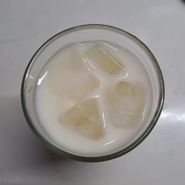 Resep Avocado Milk Choco Sederhana Rumahan Di Yummy App