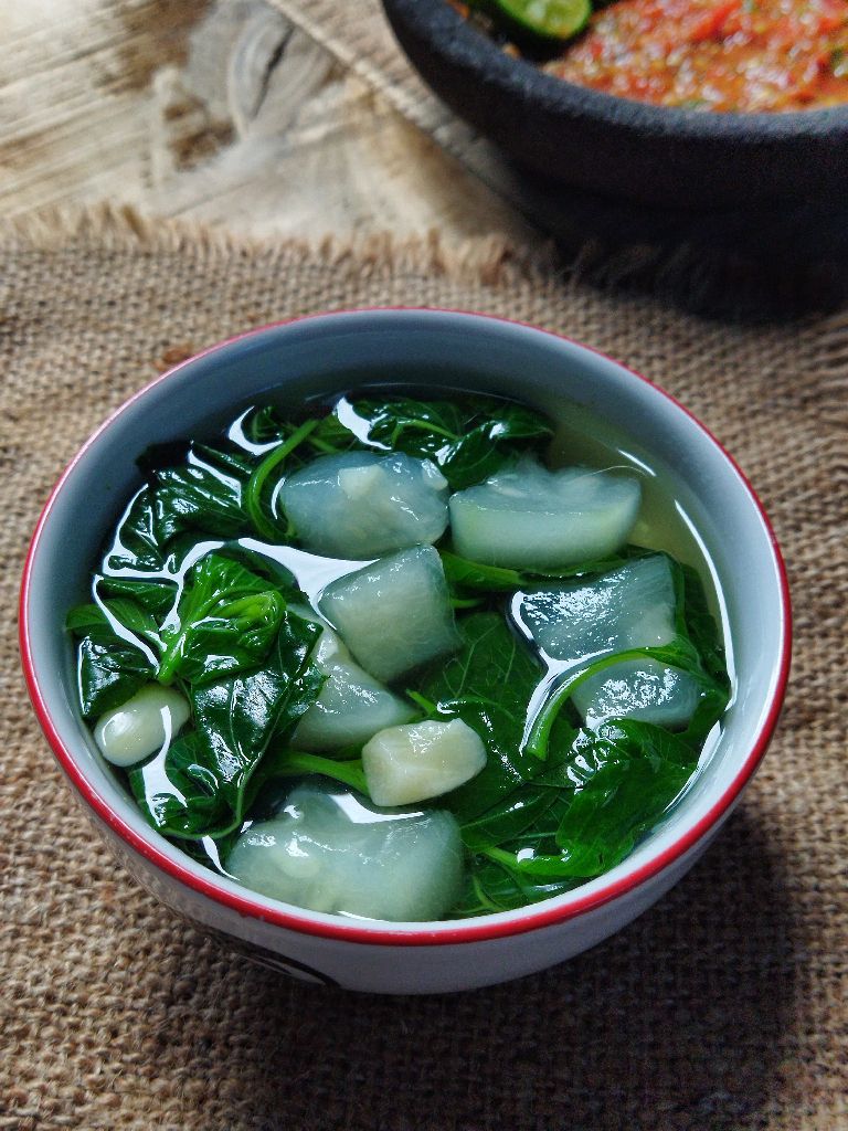 Resep Sayur Bening Bayam dan Labu Air Sederhana Rumahan di Yummy App