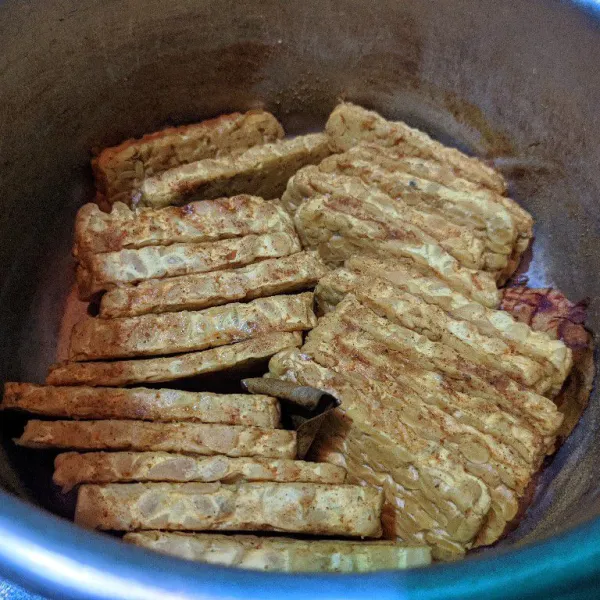 Resep Tempe Goreng Bumbu Kuning Sederhana Rumahan di Yummy App Resep Tempe Goreng Bumbu Kuning Sederhana Rumahan di Yummy App