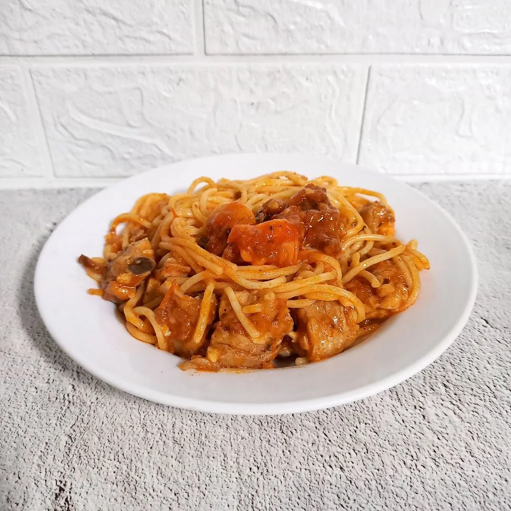Resep Spaghetti Daging Ayam Sederhana Rumahan Di Yummy App