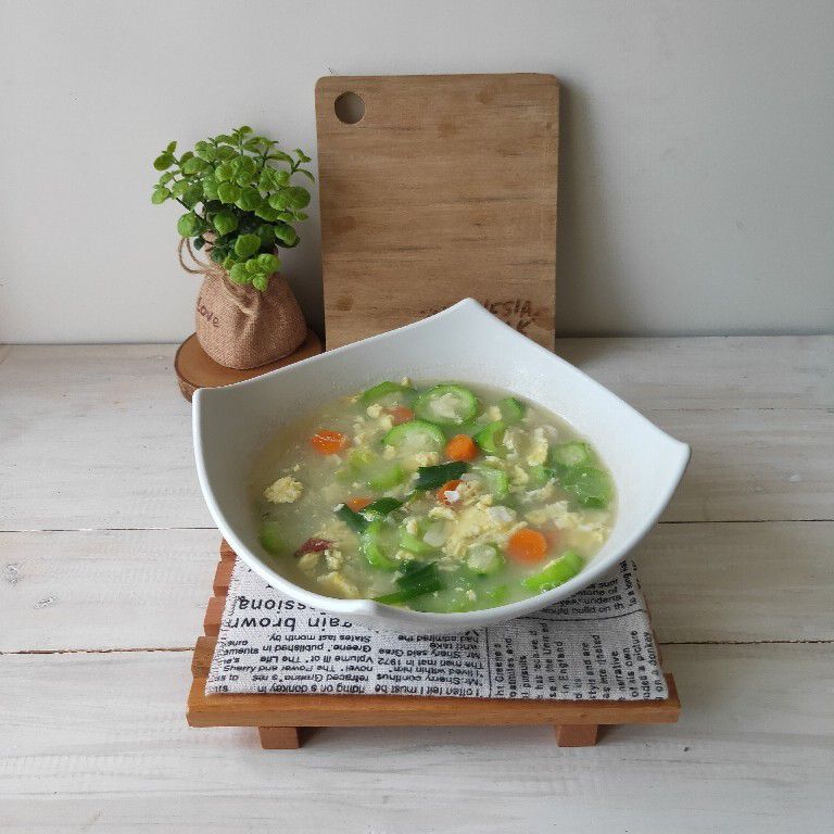 Resep Sayur Soun Oyong Telur Sederhana Rumahan di Yummy App