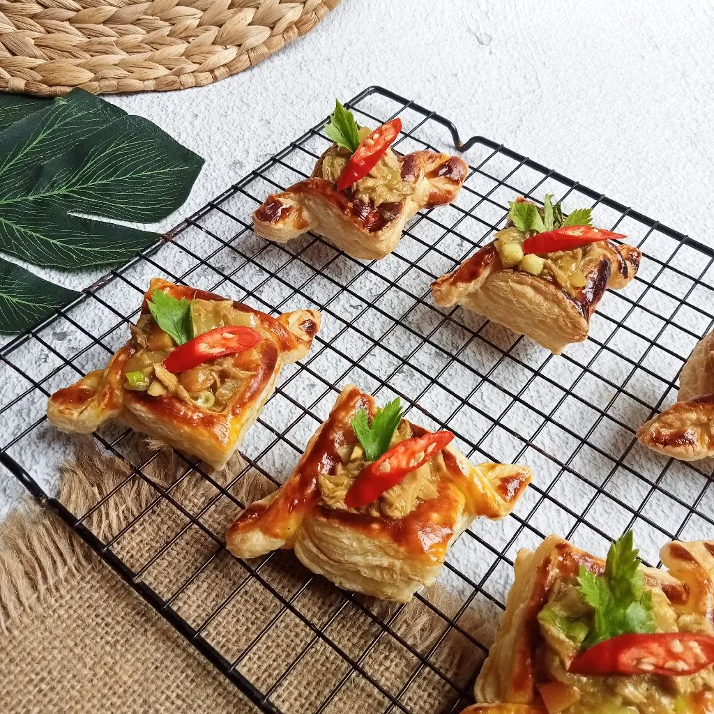 Resep Puff Pastry Tuna Kari Yummyxtrapoint Sederhana Rumahan Di Yummy App