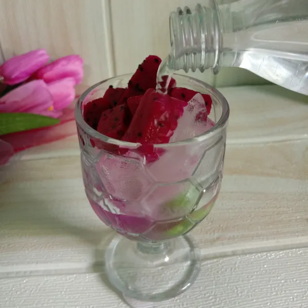 Resep Dragon Fruit Mocktail Yummyxtrapoint Sederhana Rumahan Di Yummy App