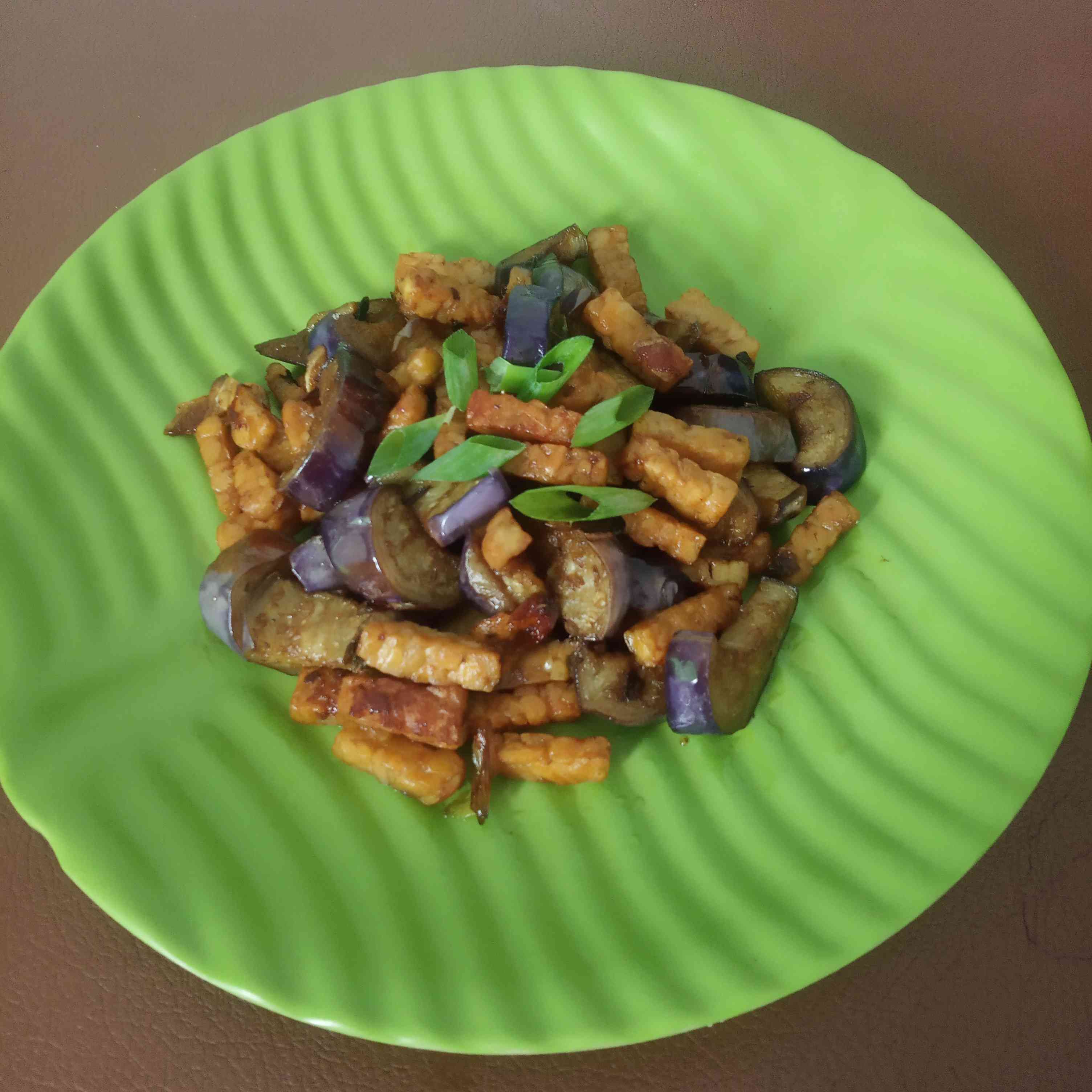 Resep Tumis Terong Tempe Sederhana Rumahan Di Yummy App