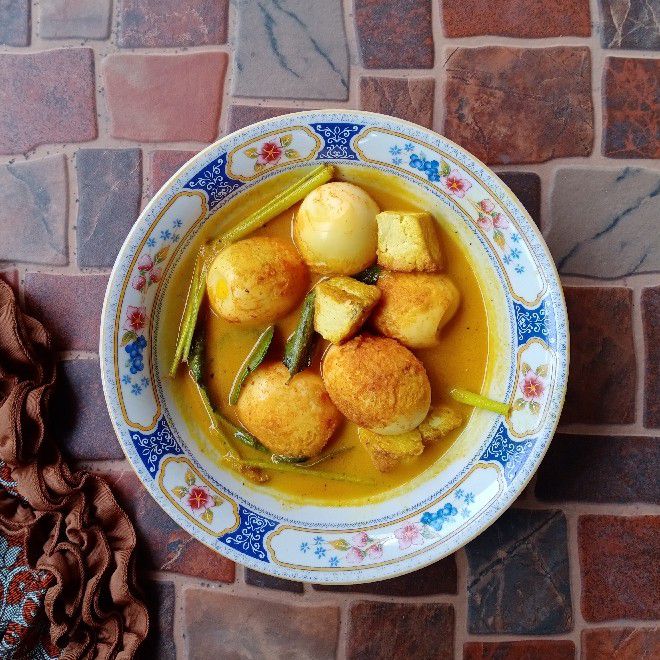 Resep Telur Bumbu Kunyit Sederhana Rumahan di Yummy App