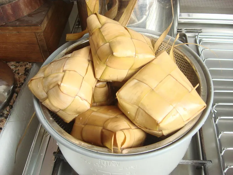 Cara Membuat Ketupat Lebaran Dari Daun Kelapa Yang Mudah