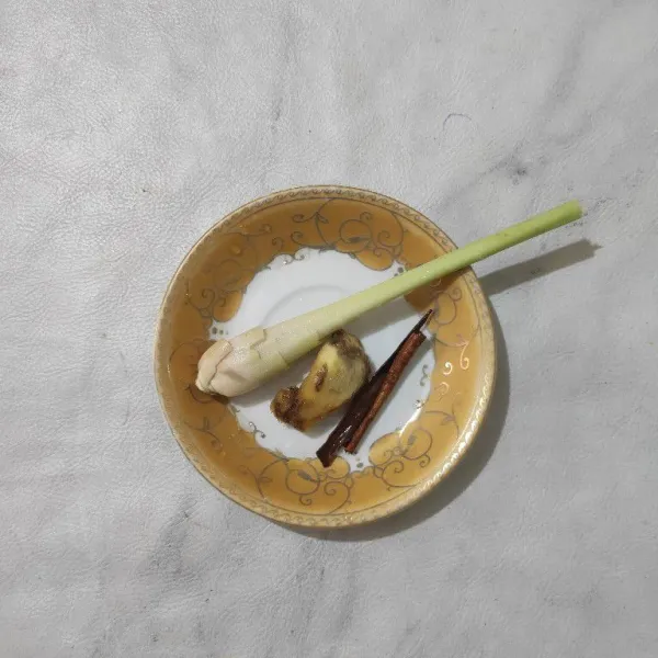 Resep Wedang Jahe Kayu Manis Sederhana Rumahan Di Yummy App