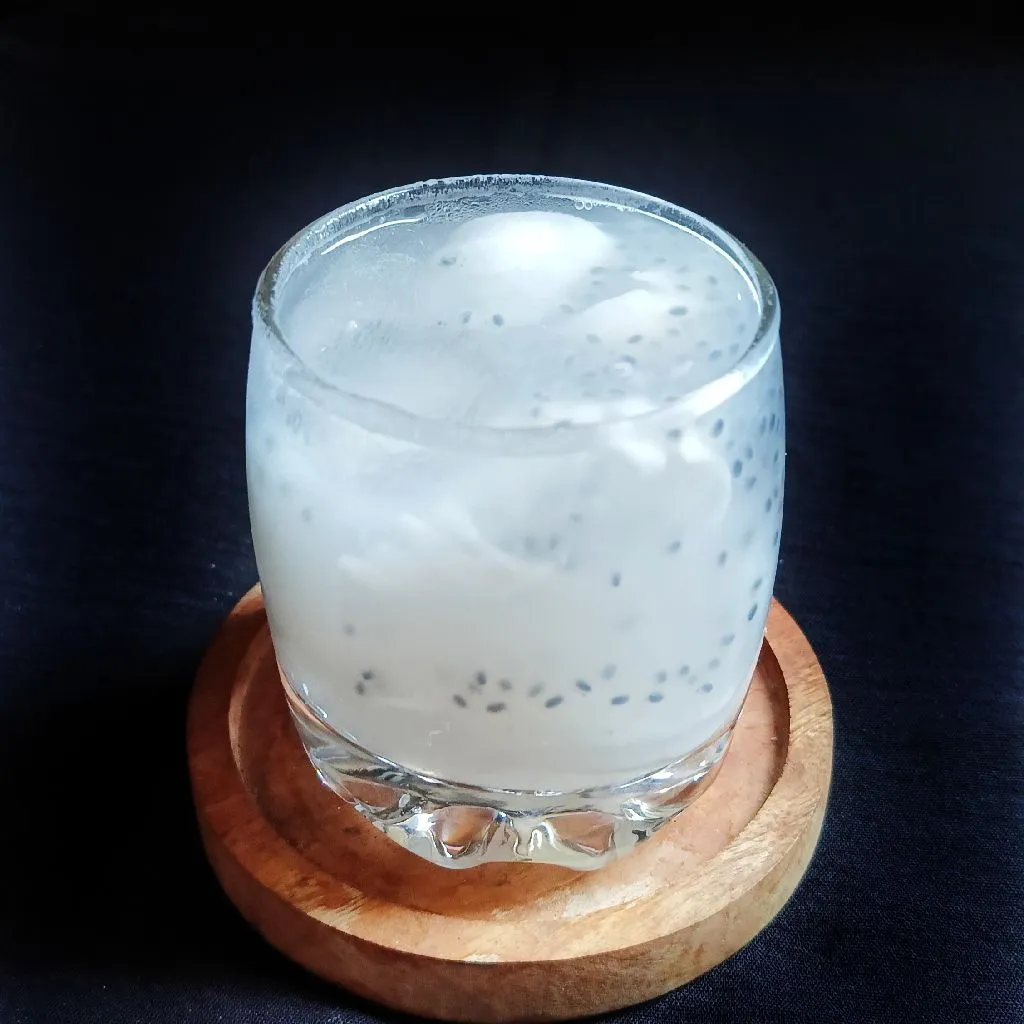Resep Es Kelapa Muda Selasih Sederhana Rumahan Di Yummy App
