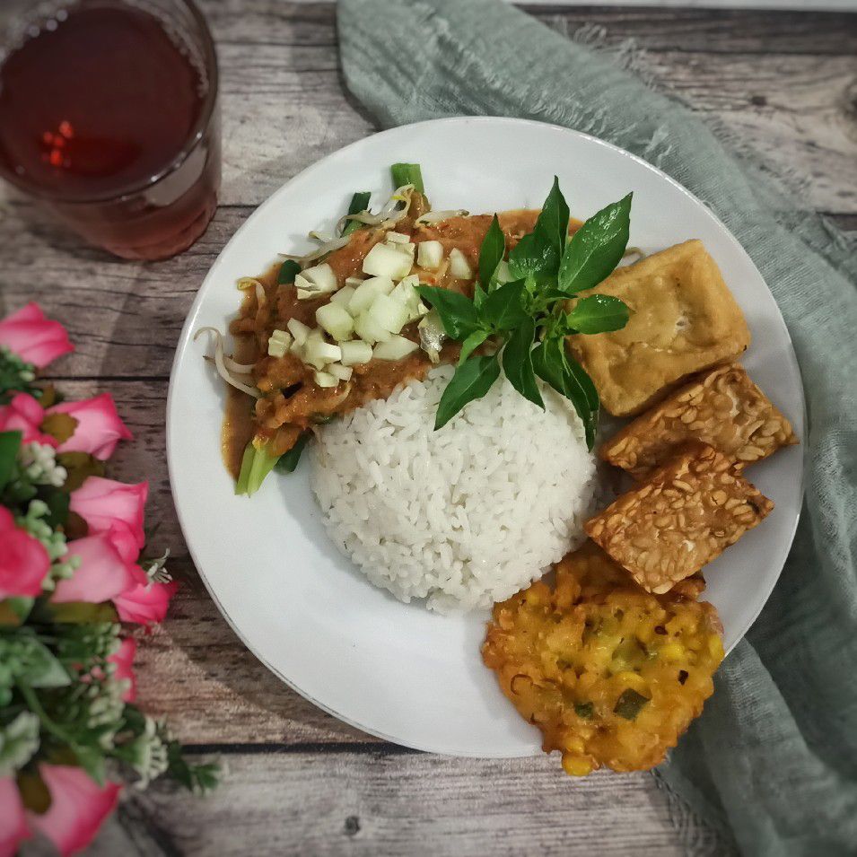 Resep Nasi Pecel Jawa Timur Sederhana Rumahan di Yummy App