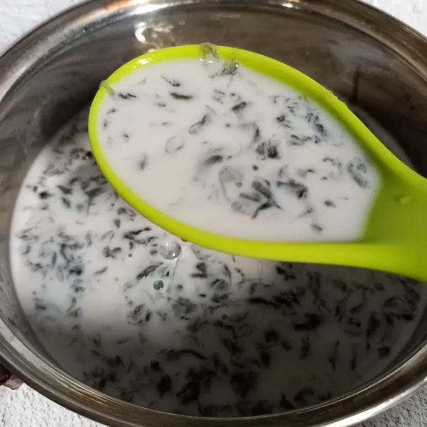 Resep Es Lumut Cincau Creamy Sederhana Rumahan di Yummy App Resep Es Lumut Cincau Creamy Sederhana Rumahan di Yummy App