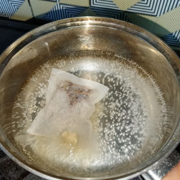 Resep Es Teh Selasih Sederhana Rumahan Di Yummy App