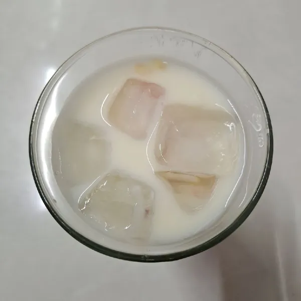 Resep Es Semangka Susu Cocopandan Sederhana Rumahan Di Yummy App