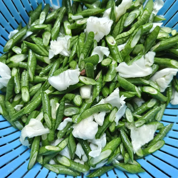 Resep Tumis Kacang Panjang Kubis Sederhana Rumahan di Yummy App