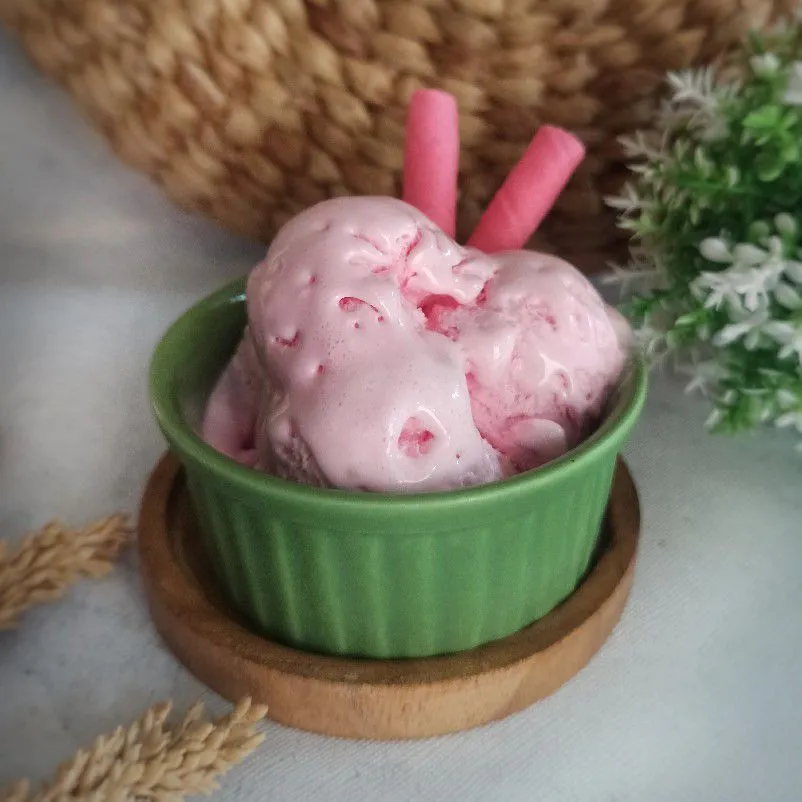 Resep Strawberry Ice Cream Sederhana Rumahan Di Yummy App