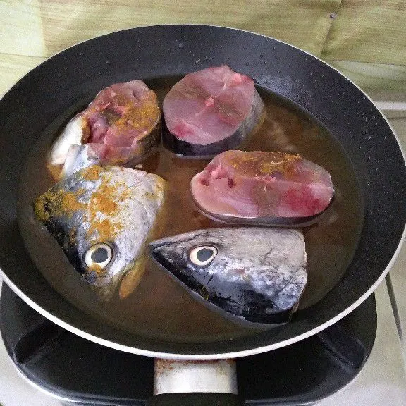 Resep Ikan Tuna Bumbu Kuning Sederhana Rumahan di Yummy App