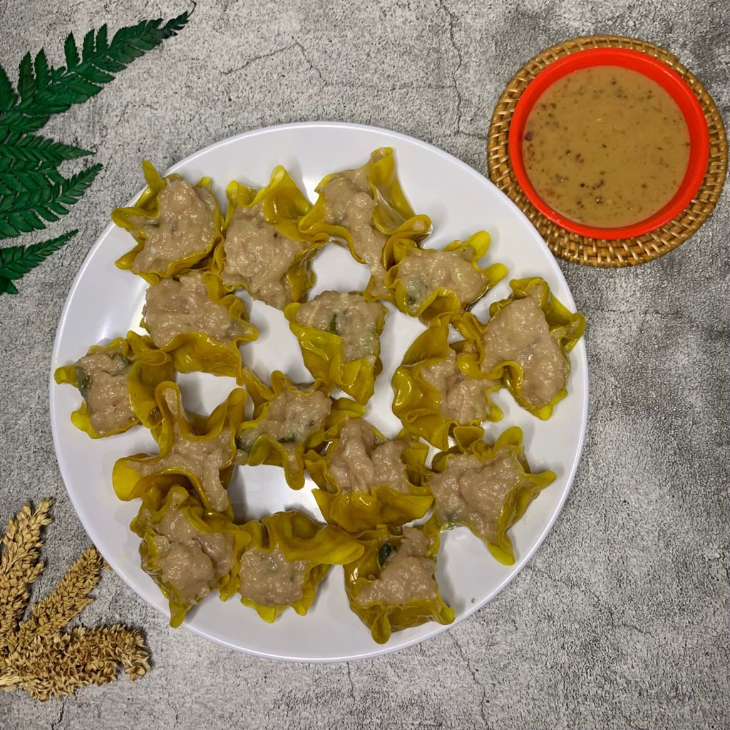 Resep Dimsum ayam kulit kuning saus pecel Sederhana Rumahan di Yummy App